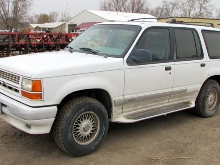 W-517 1993 Ford Explorer Limited 4X4 - Lot #, Online Only Equipment ...