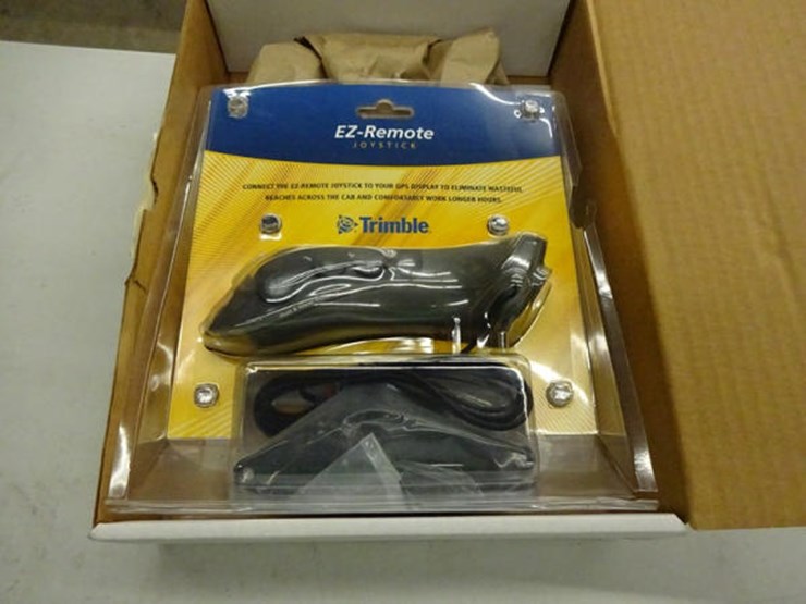 Trimble Ez Remote Joystick Pz5339 Lot 552 Online Only Equipment