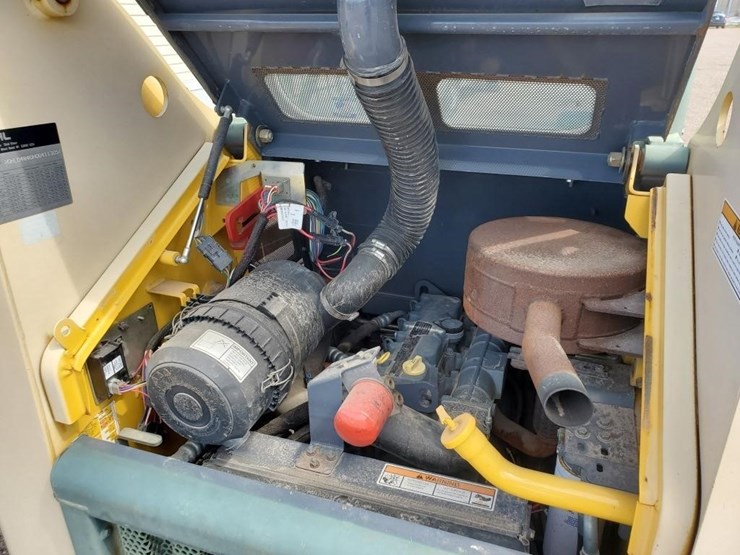 Gehl 4840 - Lot #, Heavy Equipment & Truck Auction, 10/9/2020, Assiter ...