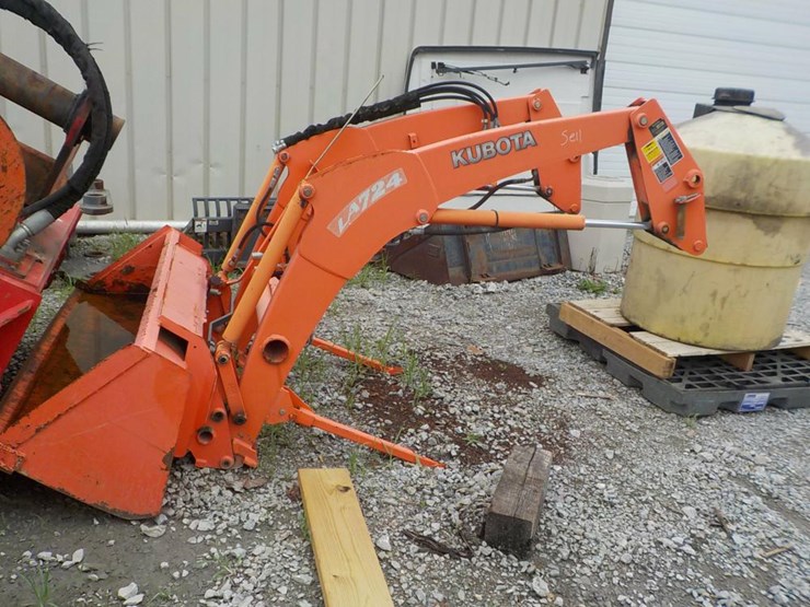 KUBOTA LA724 - Lot #, Frye's Tool Rental, 8/19/2021, Yoder & Frey ...