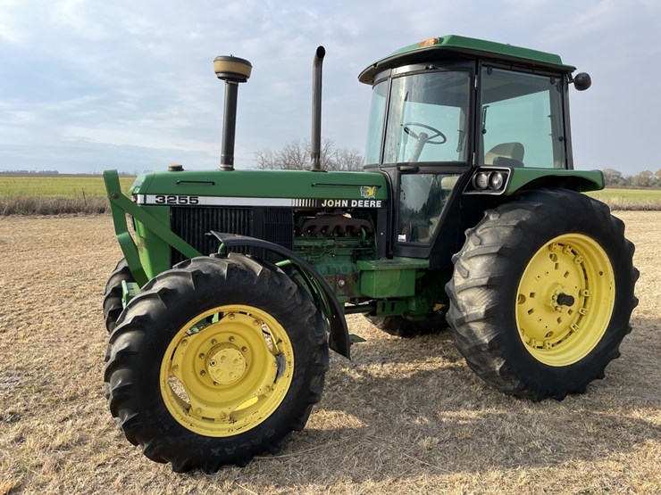JOHN DEERE 3255 - Lot #1031, 20th Annual Spring Auction, 3/26/2022 ...