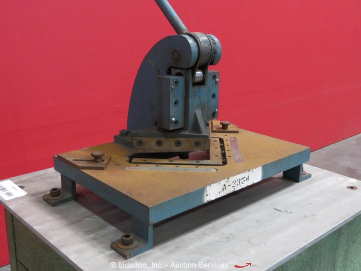 Roper Whitney No. 100 6" x 6" Corner Notcher Notching Machine w/Stand ...