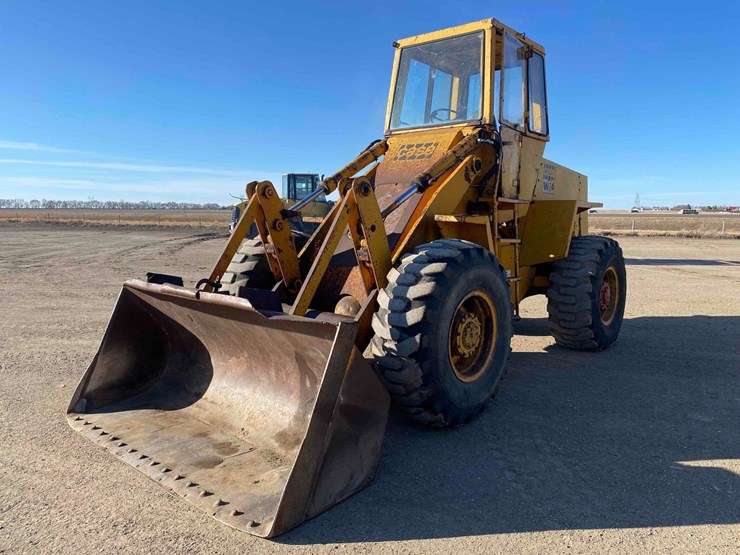 CASE W24 - Lot #85, Pifer's Upper Midwest Equipment Auction - Timed ...