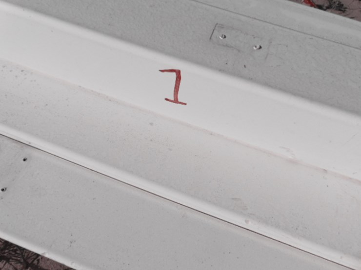 Bundle of 4x4x8 Vinyl Fence Post - Lot #1, Construction, Farm, Truck ...