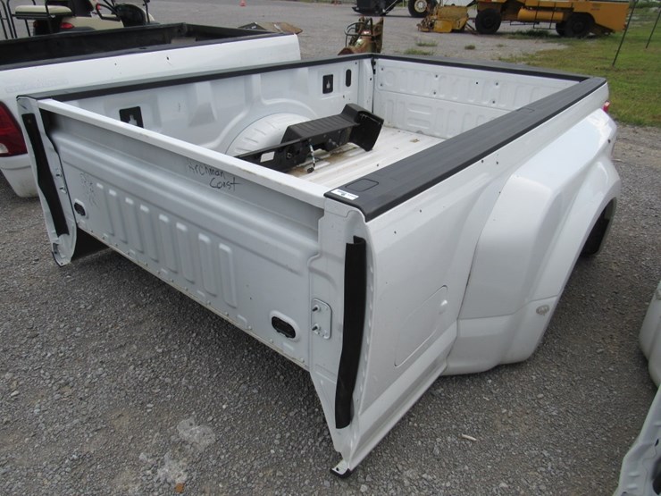 2022 FORD TRUCK BED Lot 12418 Heavy Equipment Truck Auction Ring 2022-ford-truck-bed-lot-12418-heavy-equipment-truck-auction-ring