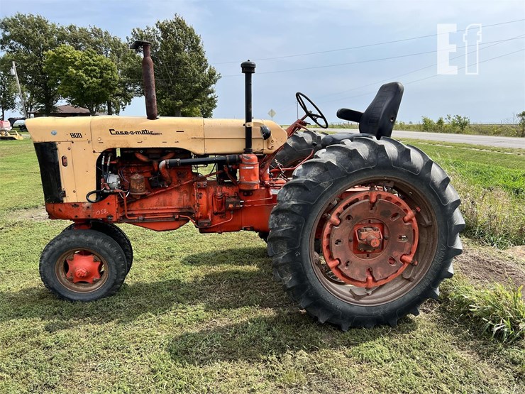 J I CASE 800 - Lot #83, Multi-Party Farm and Livestock Equipment ...