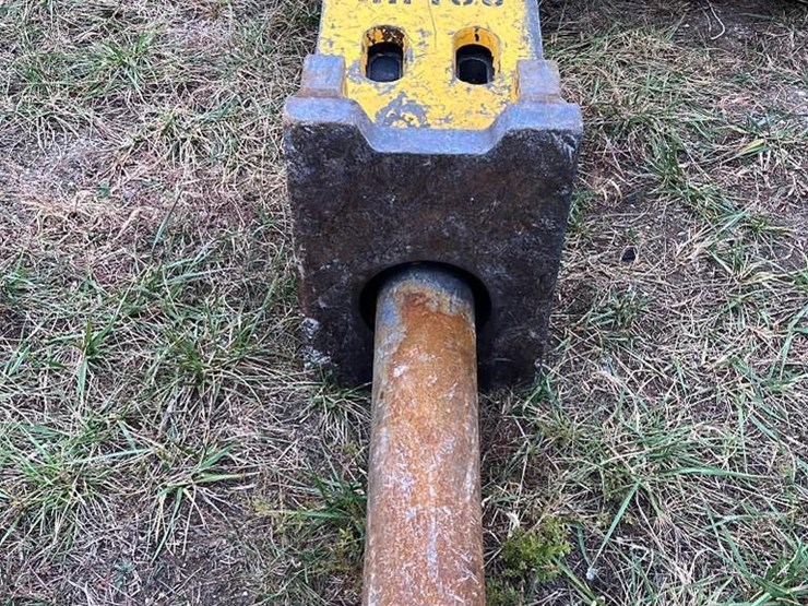 "ABSOLUTE" 2000 Atlas Copco HB3000 Hoe Ram - Lot #115, October Kentucky ...