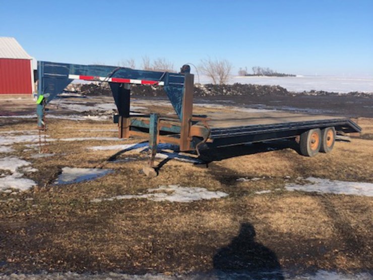 1989 Hillsboro 24 Ft. Flatbed Gooseneck Trailer - Lot #160, Schelhaus ...