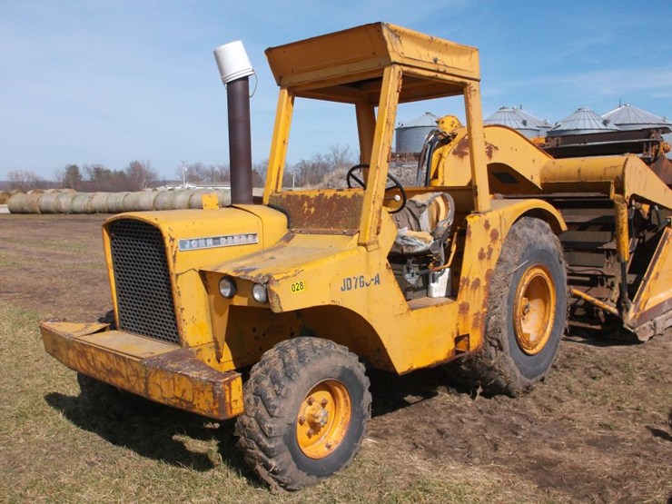 JD 760A Paddle Wheel Scraper - Lot #28, Machinery Auction, 4/19/2023 ...