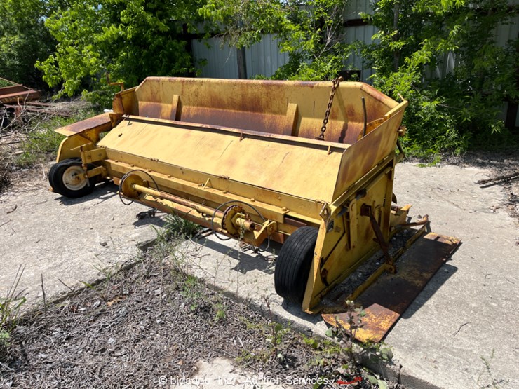 LeeBoy Asphalt Road Street Paving Spreader Truck Mounted Drag Box Paver ...